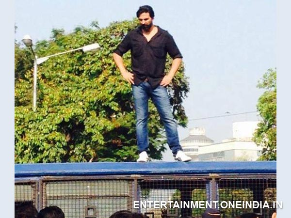 Akshay's Gabbar - Exclusive Photos - Filmibeat