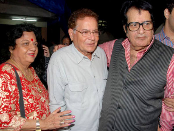 Manoj Kumar Family Photo