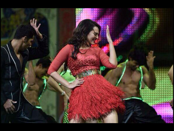 Sonakshi Sinha IIFA 2014 | IIFA Magic of the Movies 2014 | Sonakshi ...