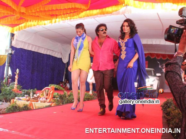 Photos: Ravichandran’s Ramp Walk With Ragini Dwivedi, Lakshmi Rai ...