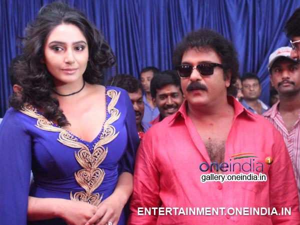 Photos: Ravichandran’s Ramp Walk With Ragini Dwivedi, Lakshmi Rai ...