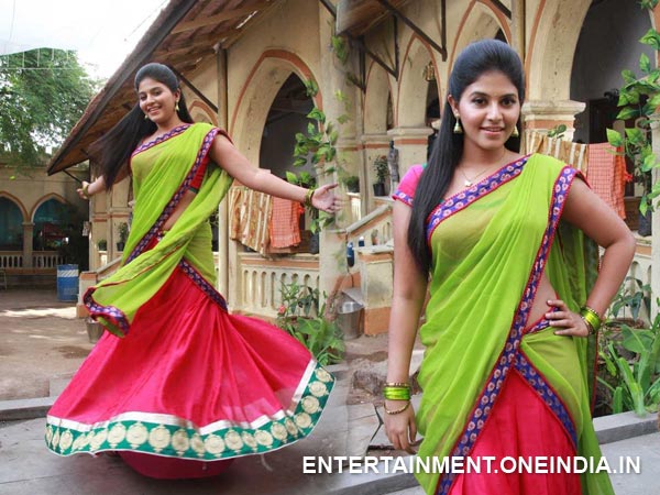 Pictures: 25 Hot Telugu Actresses In Half Sarees - Filmibeat