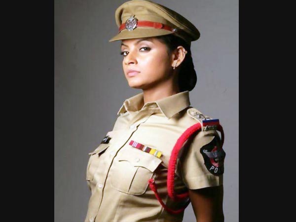 Female Cops Bollywood | Actresses Who Played Cop In Movies | Rani ...