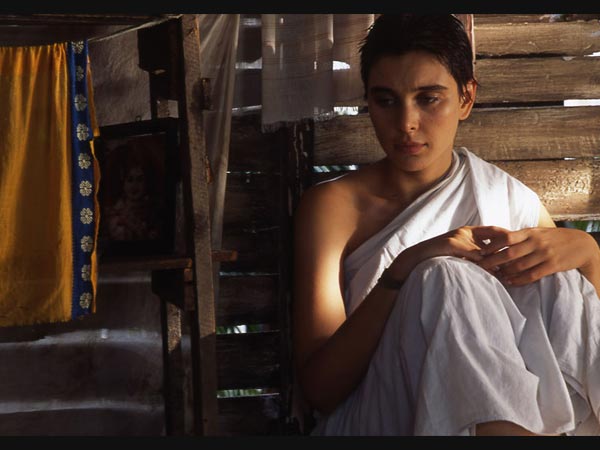 Bollywood Actresses Widow Roles | Hot Bollywood Actresses | Aishwarya ...