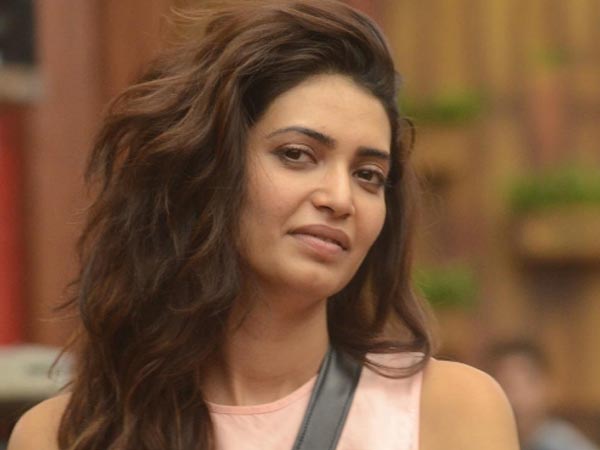 Karishma Tanaa Too Aggressive At Bigg Boss 8 Task Bigg Boss 8