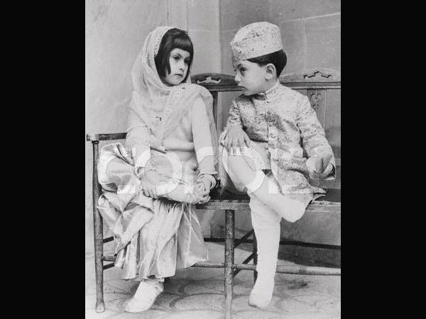 Shahrukh Khan | Shahrukh Childhood Pics | Shahrukh Childhood History ...