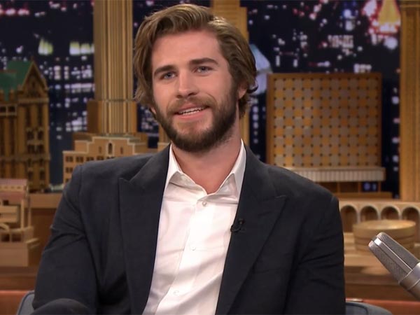 Liam Hemsworth Jimmy Fallon | Liam Hemsworth Jennifer Lawrence Kiss ...