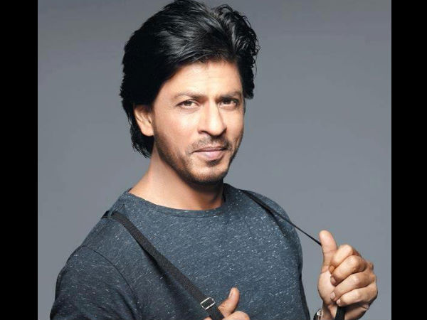 SRK celebrates 'DDLJ' 1000 weeks by shooting at YRF studio - Filmibeat