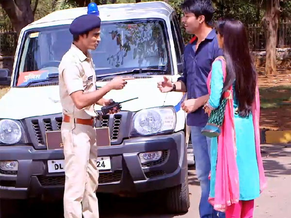 Diya Aur Baati Hum | Sandhya Planning | Meenakshi And Emily - Filmibeat