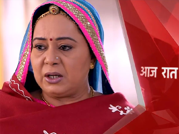 Diya Aur Baati Hum | Sandhya Planning | Meenakshi And Emily - Filmibeat