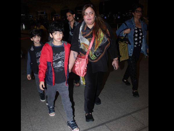 Snapped: Hrithik Roshan With Kids, Anushka Sharma At International ...