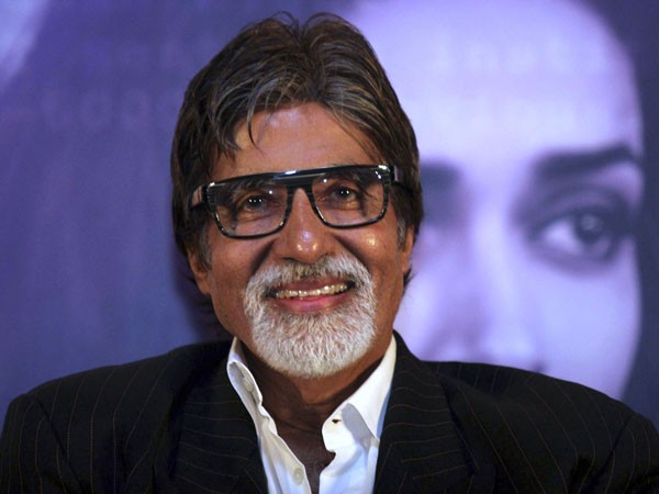 Seven years of blogging, Amitabh calls it extraordinary - Filmibeat