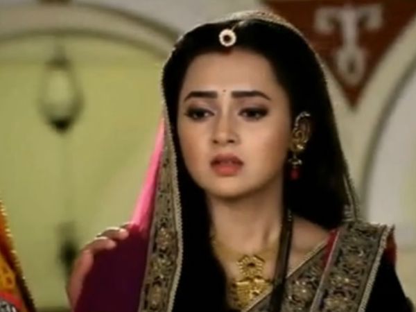 Swaragini | Swara Sanskar | Ragini Lakshya | Swara To Closely Monitor ...