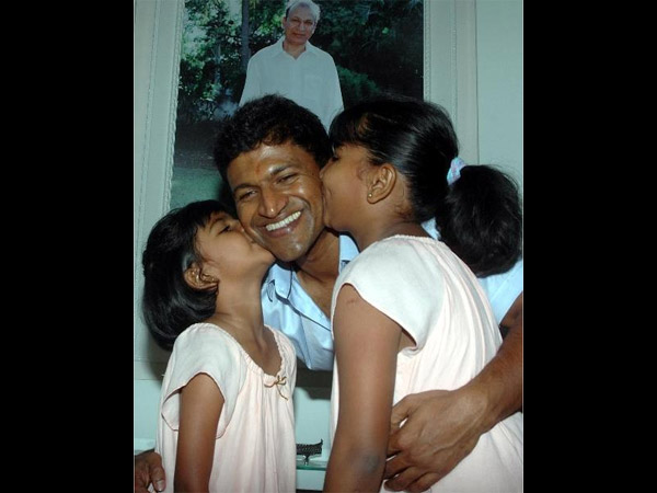 Kannada Actor Ganesh Family Photos