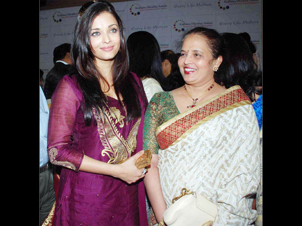 Flashback Pictures | Miss World | Aishwarya Rai Bachchan | With Parents ...