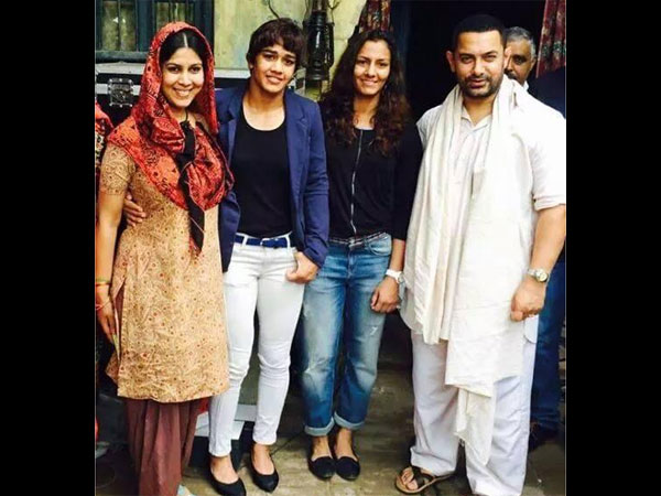 Aamir Khan| On The Sets Of| Dangal| Sakshi Tanwar| Phogat Sisters ...