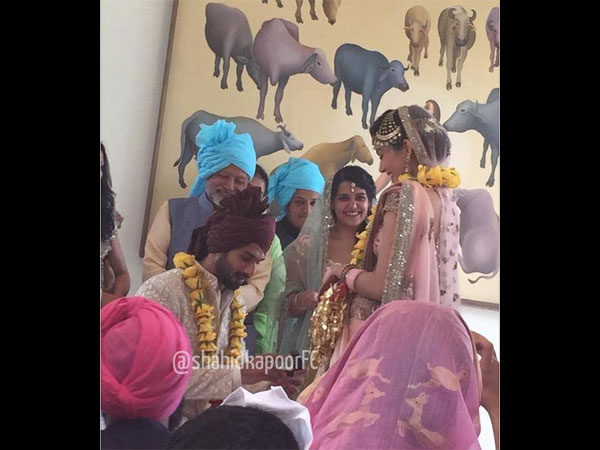 Shahid Kapoor| Mira Rajput| Pankaj Kapoor| New Selfie| Shahid Kapoor ...