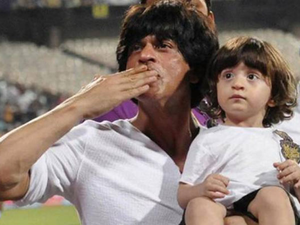 Sweetest Father | Shahrukh Khan | Tweets | Abram Khan | Shoe Collection ...