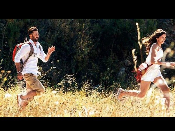 Censor Cuts Ranbir & Deepika's Kissing Scene In Tamasha? - Filmibeat