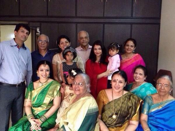 Aishwarya Rai Bachchan| New Picture| With| Daughter| Aaradhya Bachchan ...