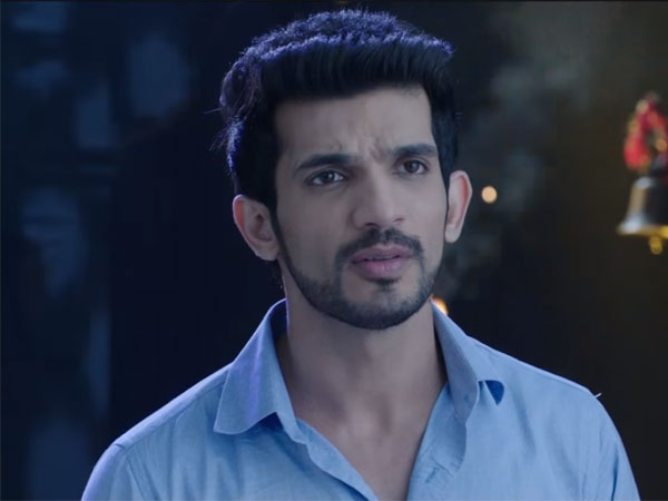 Naagin Spoiler: Shivanya Saves Ritik From Shesha & Starts Feeling For ...