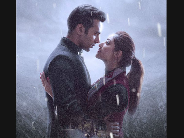 Sanam Re Movie Review, Story Plot And Rating Starring Yami Gautam ...