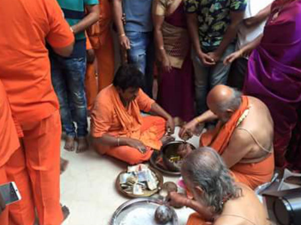 Shivarajkumar And Puneeth Rajkumar Off To Piligrimage - Filmibeat