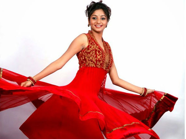 Rachita Ram Goes Traditional For Jaggu Dada - Filmibeat