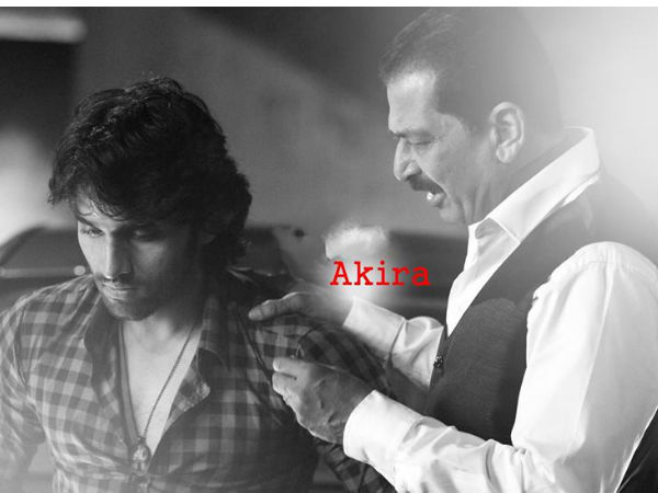 Vijay Raghavendra Turns Singer For Anish Tejeshwar Starrer Akira ...