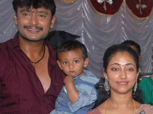 After Two Days Of High Drama Actor Darshan Appears Before Police Today ...