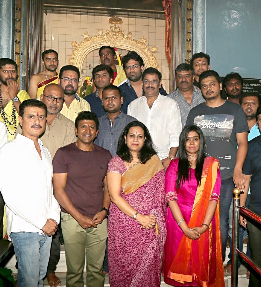 Puneeth Rajkumar Next Movie Titled Rajakumara To Portray Two Different ...