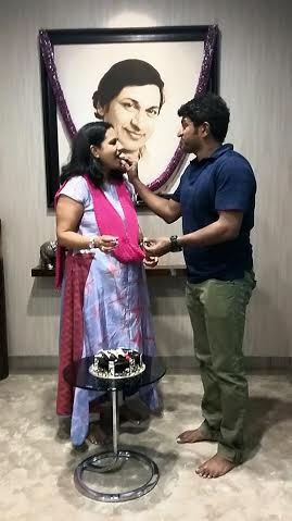 Puneeth Rajkumar Celebrates Wife Ashwini Birthday - Filmibeat