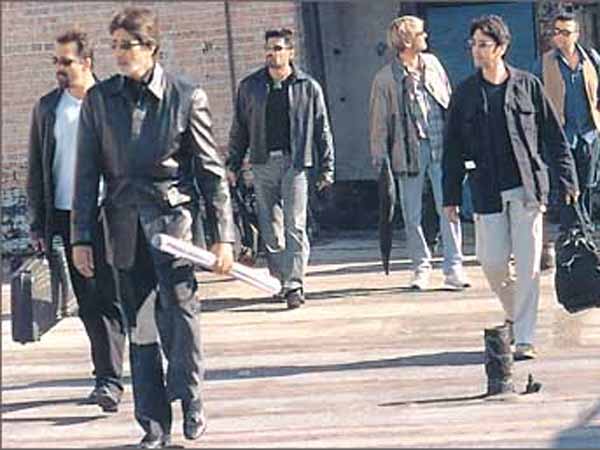 Kaante Movie, Kaante Boy Gang Movie, Kaante Starring Amitabh Bachchan ...