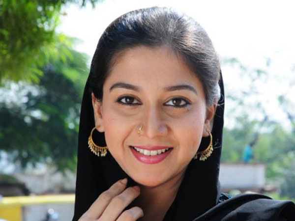 Actress Sudharani Next In Weekend With Ramesh - Filmibeat