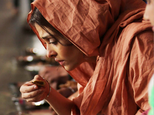 Sarbjit Movie New Poster, Aishwarya Rai Bachchan Intense Pics From ...