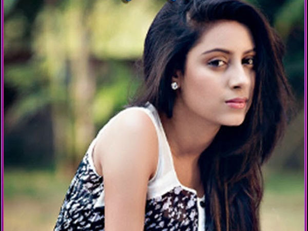 Pratyusha Banerjee Suicide: Shahrukh Khan Condoles; Advices The Young ...