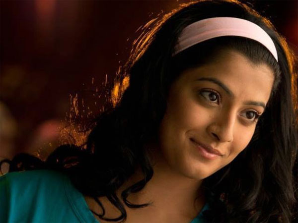 Varalaxmi Sarathkumar Pictures From Kasaba And More - Filmibeat