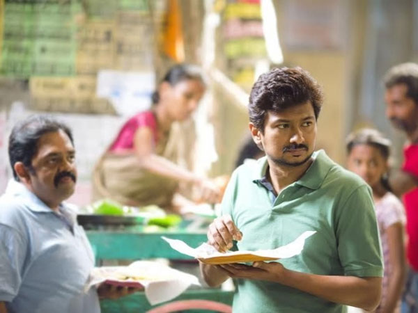 Manithan Movie Review, Rating & Story - Filmibeat