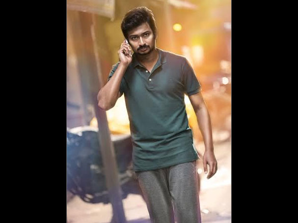 Manithan Movie Review, Rating & Story - Filmibeat