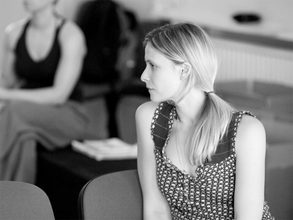 Alice Patten Rang De Basanti, Blonde Beauty Alice Patten, Blonde Woman ...