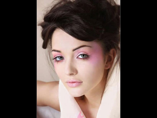 Amy Jackson Miss Teen 2009, Amy Jackson Miss Teen World England, Amy ...