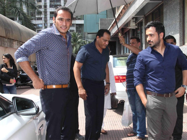 Azhar Movie Review, Story Plot And Rating Starring Emraan Hashmi ...