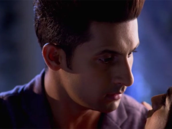 Jamai Raja: Sid-Roshni Finally Meet Each Other! - Filmibeat