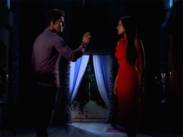Jamai Raja: Sid-Roshni Finally Meet Each Other! - Filmibeat