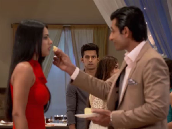 Jamai Raja: Sid-Roshni Finally Meet Each Other! - Filmibeat