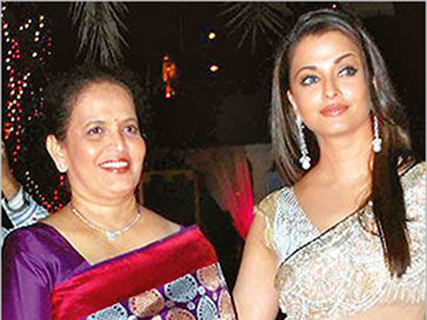 Unseen Pictures Of Aishwarya Rai Bachchan Vrinda Rai, Aishwarya Rai ...