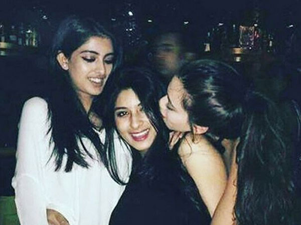 Navya Naveli Nanda New Picture With Dad Nikhil Nanda, Navya Naveli ...