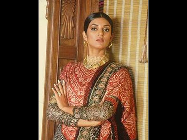 Miss Universe 1994 Sushmita Sen Celebrates Crowning Anniversary ...