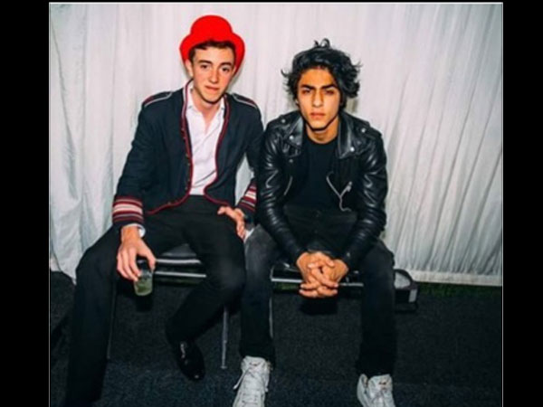 Aryan Khan New Party Pictures, Aryan Khan Spotted Dancing With Girl ...