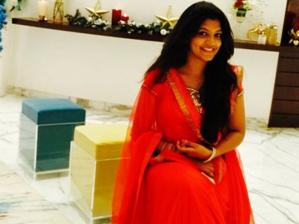 Aparna Balamurali Turns Singer - Filmibeat